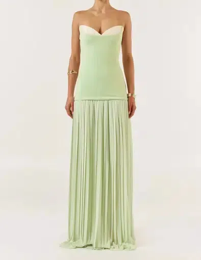 She is OLLÁ Nicolette Maxi Dress Green Size S/ Au 8 | The Volte