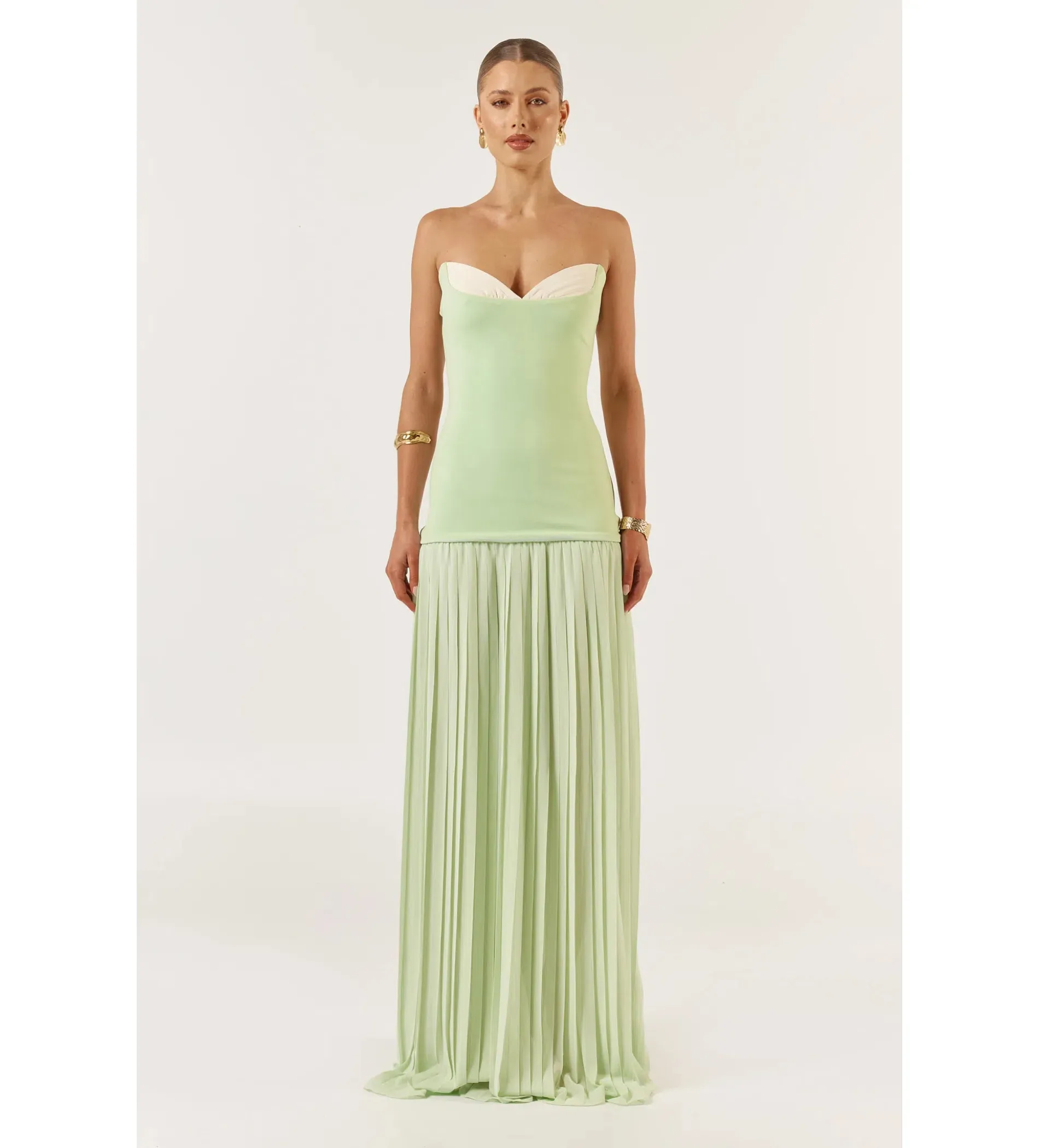 She is Olla Nicolette Maxi Dress Green Size 8/XS | The Volte